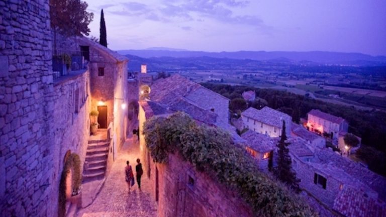 Experience SCAD’s study abroad programs – The Connector